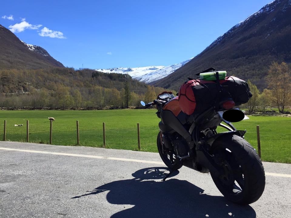 Blogg - Toms custom garage as